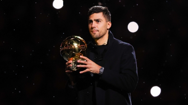 [A Golden Ball for the world's best football player] - Hankook ...